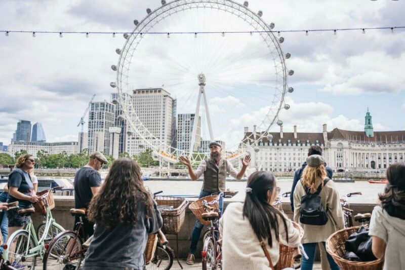 Creative Gift Ideas for Someone Who’s Visiting London in 2025